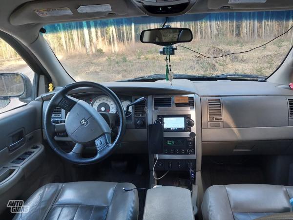 Dodge Durango 2004 in Trakai, with an engine capacity of 5.70 L and mileage of 255 thousand km for 4300 €, photo 5 on AUTOMOTO.COM.LV