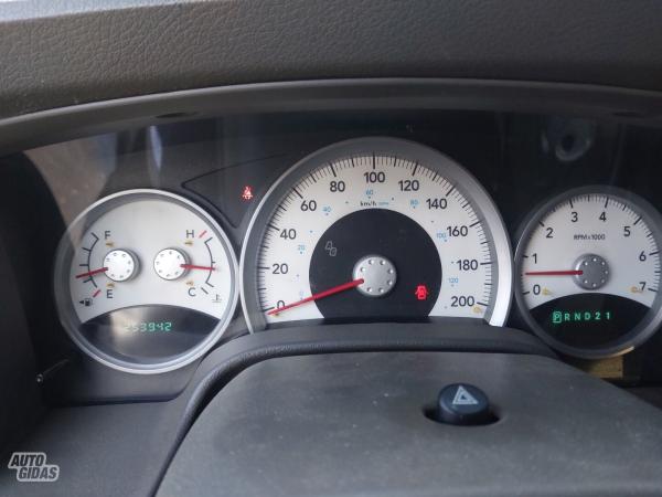 Dodge Durango 2004 in Trakai, with an engine capacity of 5.70 L and mileage of 255 thousand km for 4300 €, photo 7 on AUTOMOTO.COM.LV