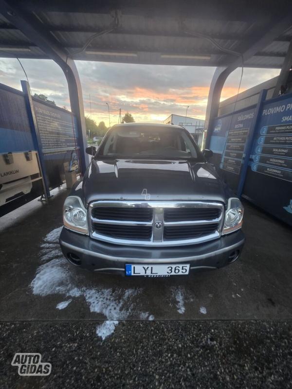 Dodge Durango 2005 in Sakiai, with an engine capacity of 4.70 L and mileage of 354 thousand km for 1500 €, photo 2 on AUTOMOTO.COM.LV