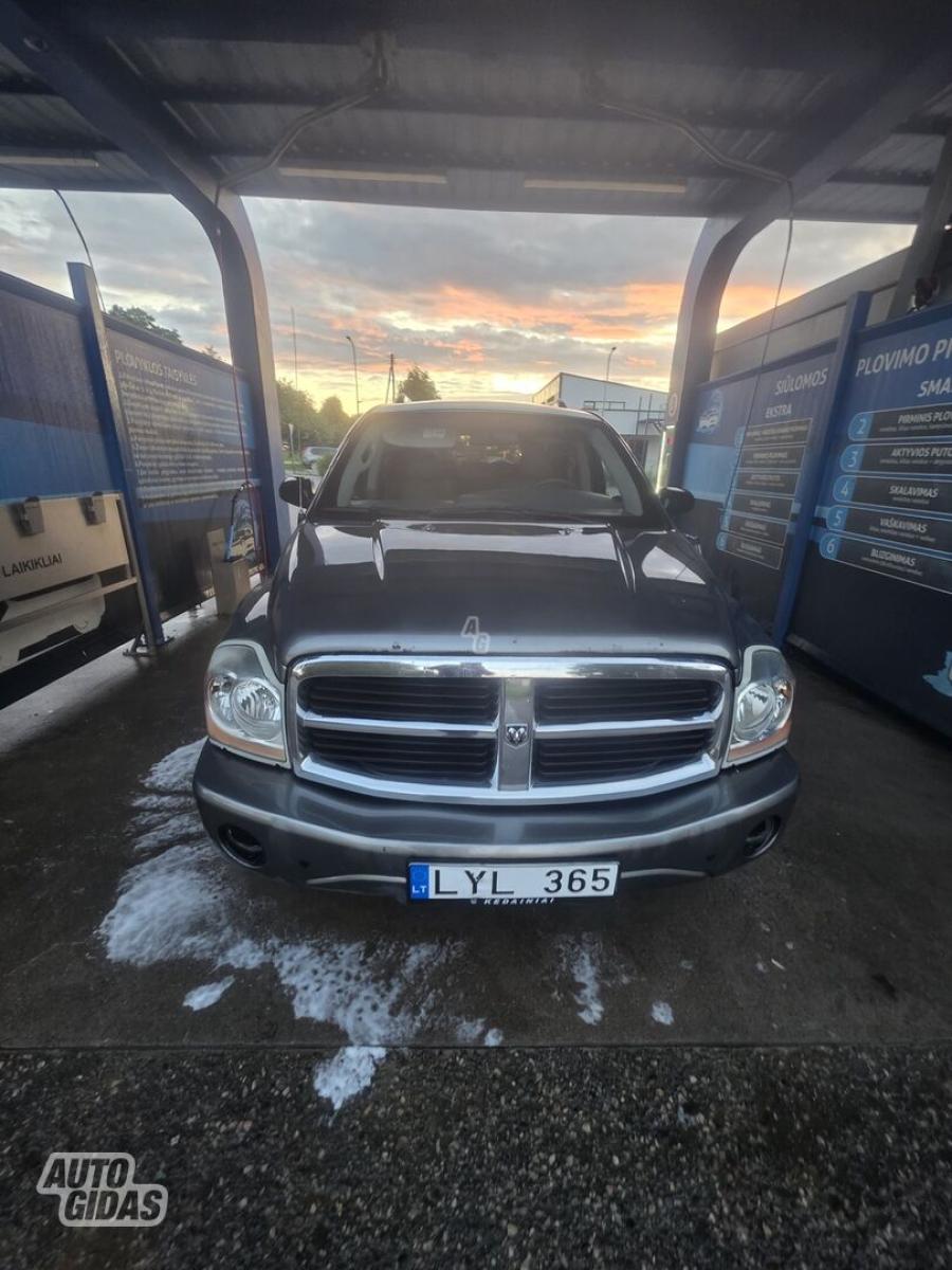 Dodge Durango 2005 in Sakiai, with an engine capacity of 4.70 L and mileage of 354 thousand km for 1500 €, photo 3 on AUTOMOTO.COM.LV