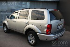 Dodge Durango 2006 in Riga, with an engine capacity of 4.70 L and mileage of 0 thousand km for 3170 €, photo 2 on AUTOMOTO.COM.LV