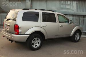 Dodge Durango 2006 in Riga, with an engine capacity of 4.70 L and mileage of 0 thousand km for 3170 €, photo 6 on AUTOMOTO.COM.LV