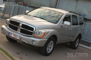 Dodge Durango 2006 in Riga, with an engine capacity of 4.70 L and mileage of 0 thousand km for 3170 €, photo 8 on AUTOMOTO.COM.LV