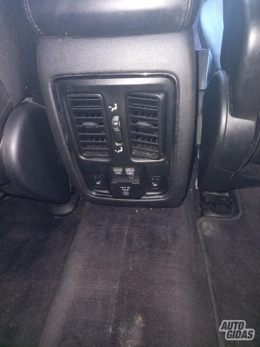 Dodge Durango 2017 in Kaunas, with an engine capacity of 3.60 L and mileage of 236 thousand km for 14750 €, photo 15 on AUTOMOTO.COM.LV