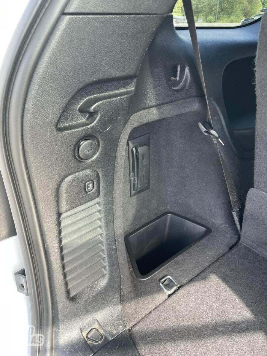 Dodge Durango 2021 in Siauliai, with an engine capacity of 5.70 L and mileage of 84 thousand km for 31800 €, photo 31 on AUTOMOTO.COM.LV