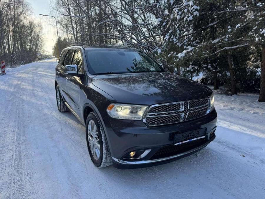 Grey Dodge Durango 2014 in Siauliai, with an engine capacity of 5.70 L and mileage of 0 thousand km for 11450 €, photo 1 on AUTOMOTO.COM.LV