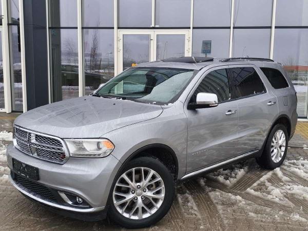 Grey Dodge Durango 2015 in Vilnius, with an engine capacity of 3.60 L and mileage of 300 thousand km for 15350 €, photo 5 on AUTOMOTO.COM.LV