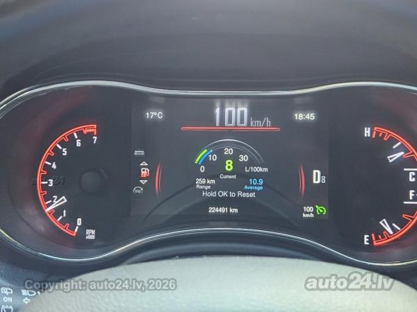 Grey Dodge Durango 2015 in Parnu, with an engine capacity of 3.60 L and mileage of 251 thousand km for 16500 €, photo 11 on AUTOMOTO.COM.LV