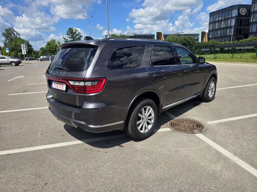 Grey Dodge Durango 2015 in Kaunas, with an engine capacity of 3.60 L and mileage of 169 thousand km for 14000 €, photo 5 on AUTOMOTO.COM.LV