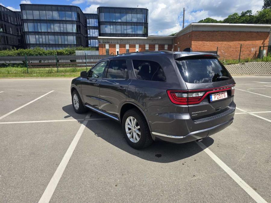 Grey Dodge Durango 2015 in Kaunas, with an engine capacity of 3.60 L and mileage of 169 thousand km for 14000 €, photo 6 on AUTOMOTO.COM.LV