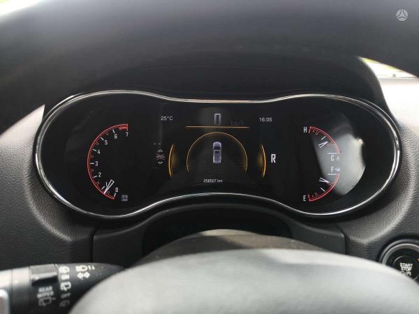 Pelēks Dodge Durango 2015 Šauļi, ar dzinēja tilpumu 3.60 L un nobraukumu 259 tūkst. km par 7900 €, foto 7 vietnē AUTOMOTO.COM.LV