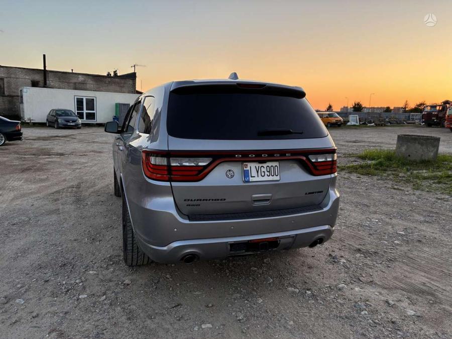 Pelēks Dodge Durango 2015 Klaipėda, ar dzinēja tilpumu 3.60 L un nobraukumu 339 tūkst. km par 13200 €, foto 4 vietnē AUTOMOTO.COM.LV