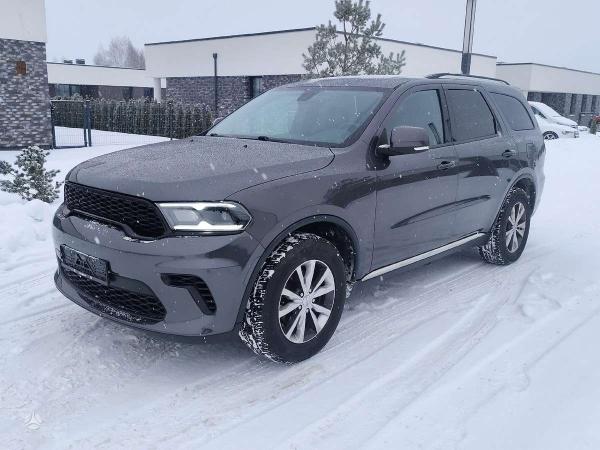 Grey Dodge Durango 2016 in Kaunas, with an engine capacity of 3.60 L and mileage of 182 thousand km for 13300 €, photo 1 on AUTOMOTO.COM.LV