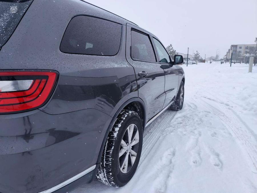 Pelēks Dodge Durango 2016 Kauņa, ar dzinēja tilpumu 3.60 L un nobraukumu 182 tūkst. km par 13300 €, foto 5 vietnē AUTOMOTO.COM.LV