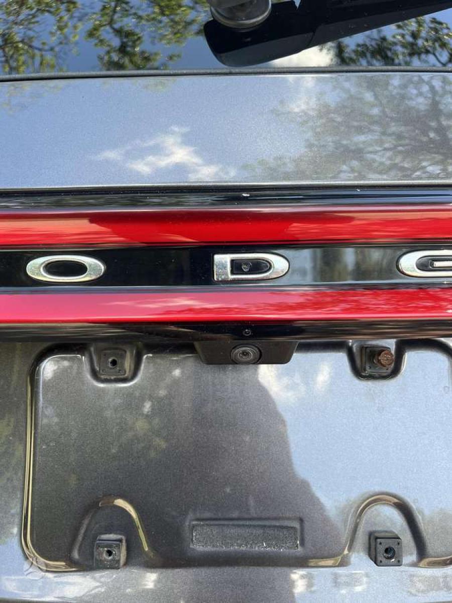 Grey Dodge Durango 2016 in Klaipeda, with an engine capacity of 3.60 L and mileage of 256 thousand km for 10990 €, photo 10 on AUTOMOTO.COM.LV