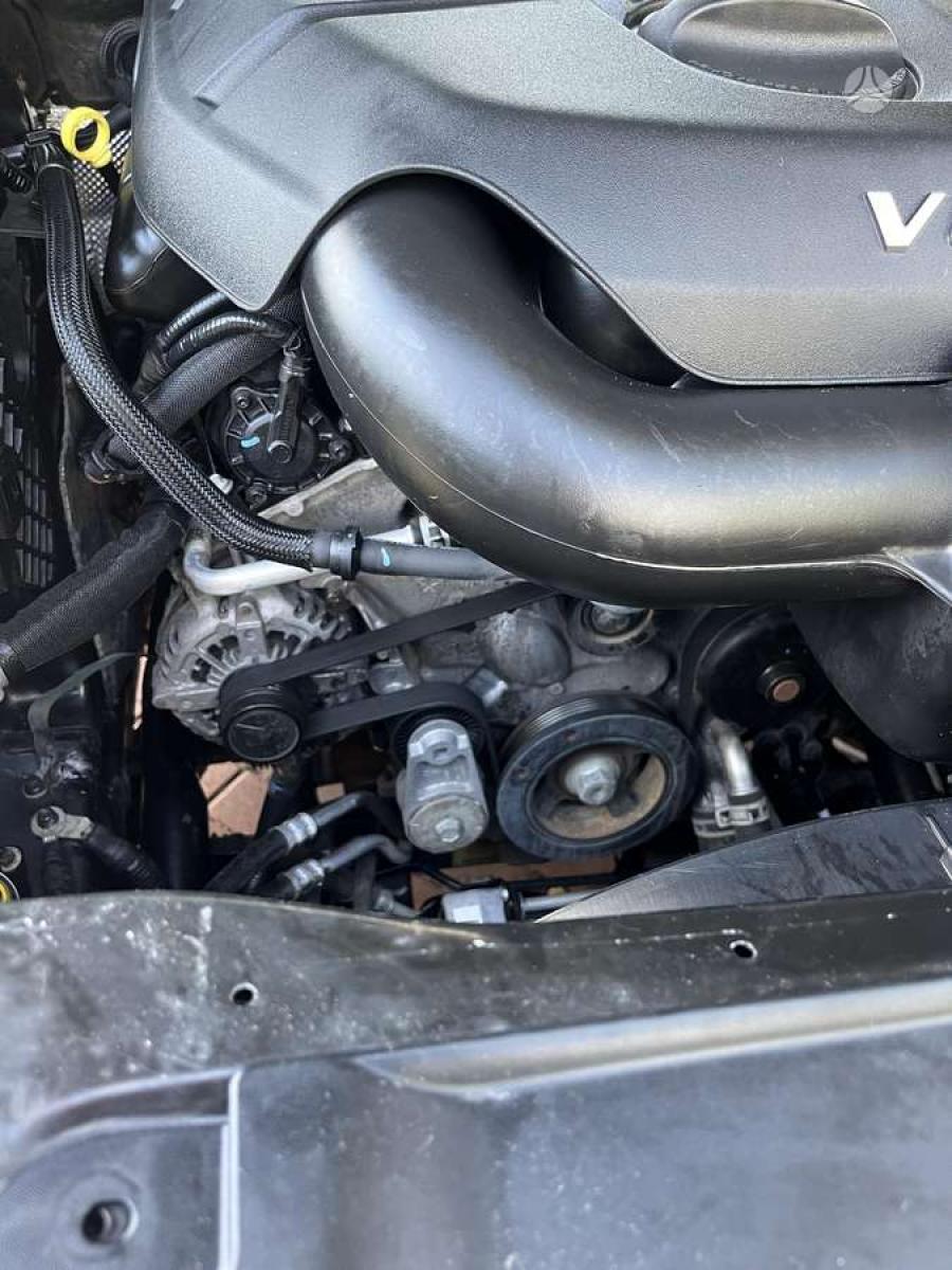 Grey Dodge Durango 2016 in Klaipeda, with an engine capacity of 3.60 L and mileage of 256 thousand km for 10990 €, photo 18 on AUTOMOTO.COM.LV