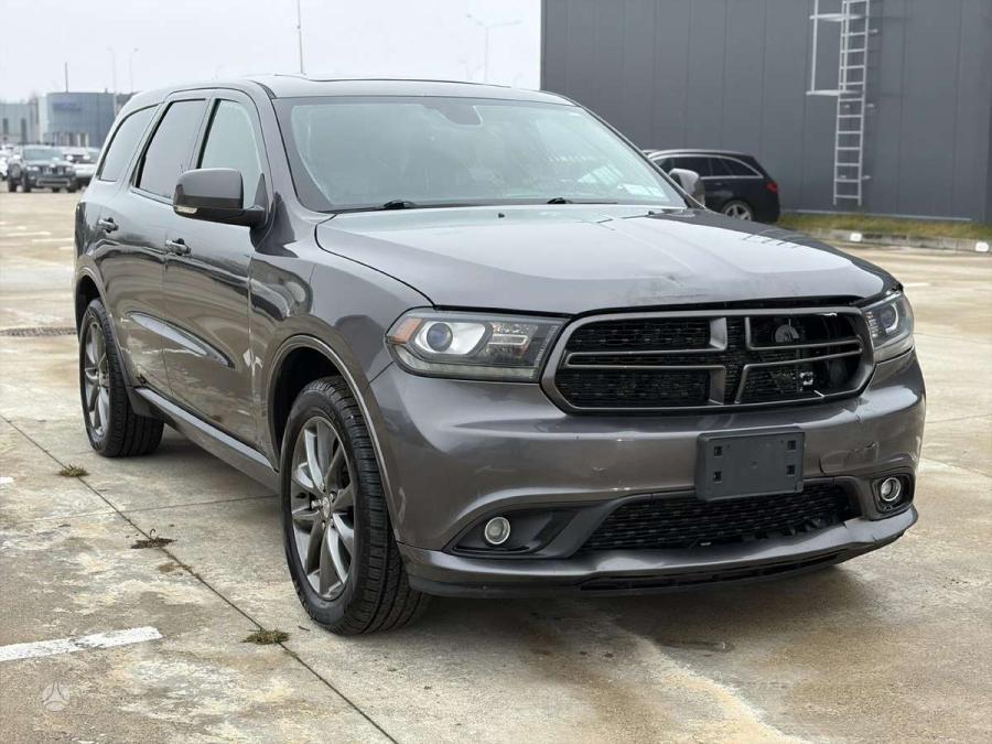 Grey Dodge Durango 2017 in Siauliai, with an engine capacity of 5.65 L and mileage of 153 thousand km for 11900 €, photo 3 on AUTOMOTO.COM.LV