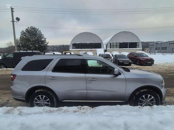 Pelēks Dodge Durango 2017 Viļņa, ar dzinēja tilpumu 3.60 L un nobraukumu 165 tūkst. km par 10900 €, foto 8 vietnē AUTOMOTO.COM.LV