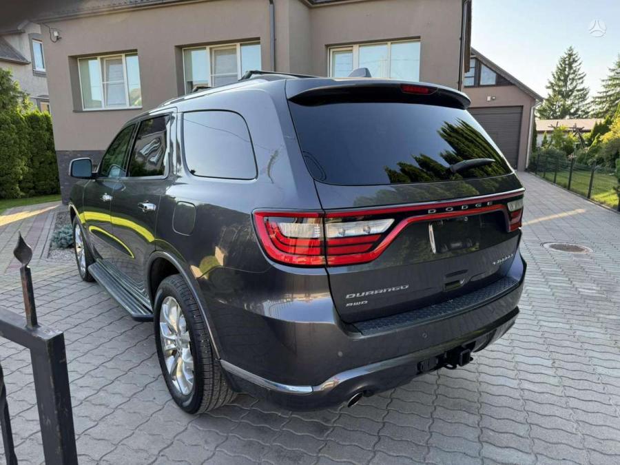 Grey Dodge Durango 2017 in Siauliai, with an engine capacity of 3.60 L and mileage of 0 thousand km for 8250 €, photo 6 on AUTOMOTO.COM.LV