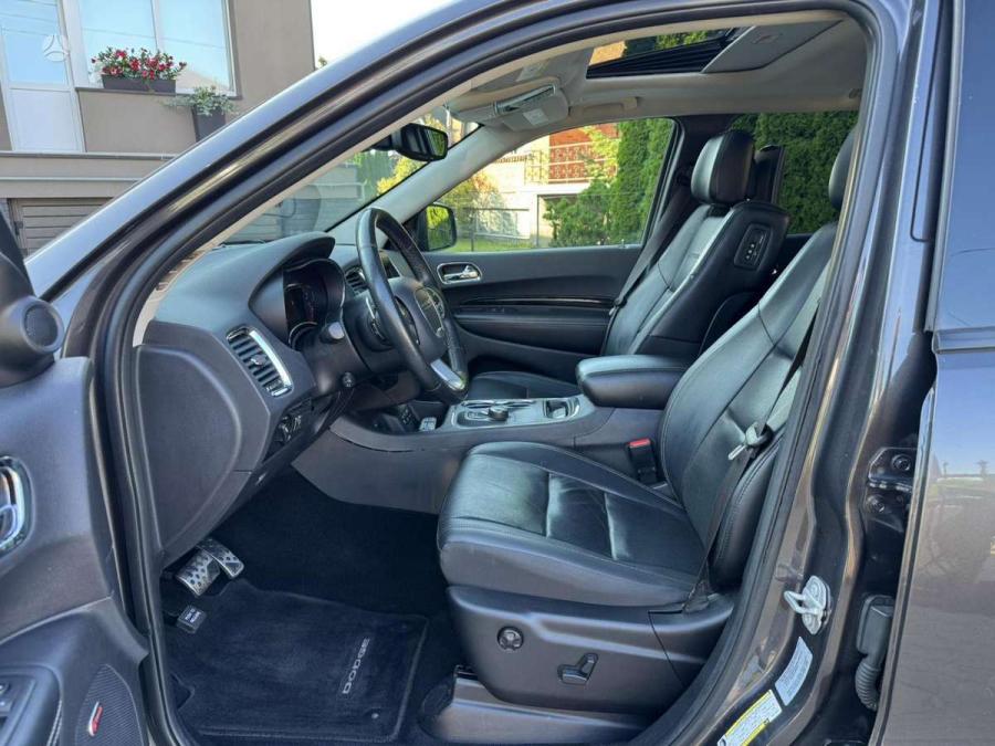 Grey Dodge Durango 2017 in Siauliai, with an engine capacity of 3.60 L and mileage of 0 thousand km for 8250 €, photo 13 on AUTOMOTO.COM.LV