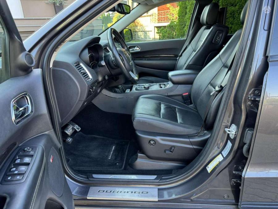 Grey Dodge Durango 2017 in Siauliai, with an engine capacity of 3.60 L and mileage of 0 thousand km for 8250 €, photo 14 on AUTOMOTO.COM.LV