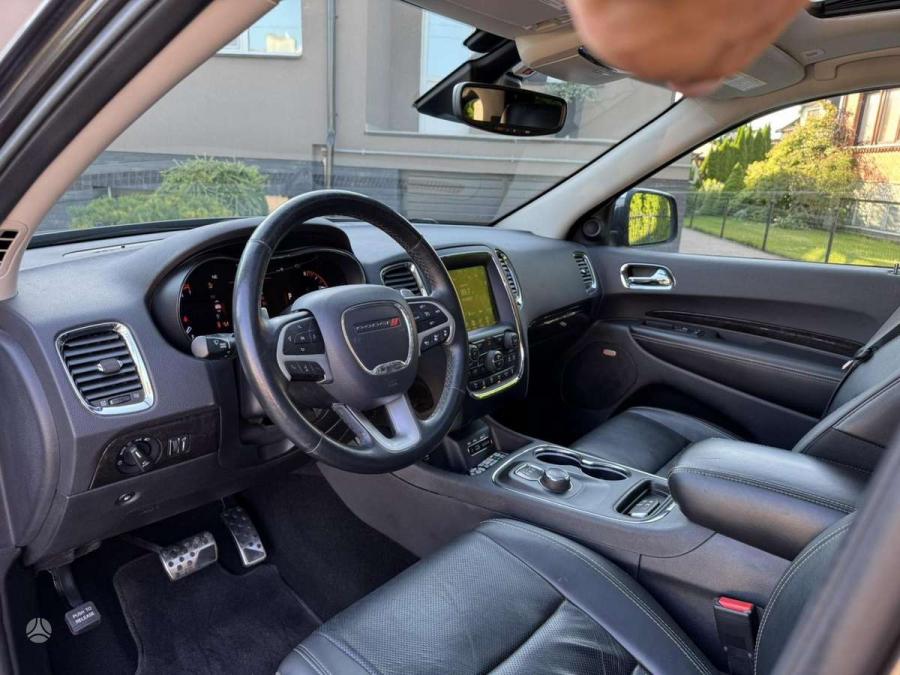 Grey Dodge Durango 2017 in Siauliai, with an engine capacity of 3.60 L and mileage of 0 thousand km for 8250 €, photo 15 on AUTOMOTO.COM.LV
