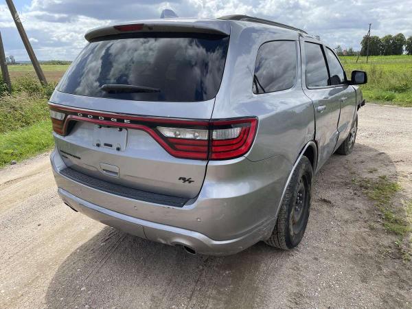 Grey Dodge Durango 2017 in Alytus, with an engine capacity of 5.65 L and mileage of 242 thousand km for 9300 €, photo 3 on AUTOMOTO.COM.LV