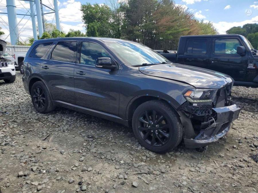 Grey Dodge Durango 2017 in Siauliai, with an engine capacity of 5.65 L and mileage of 256 thousand km for 10900 €, photo 1 on AUTOMOTO.COM.LV