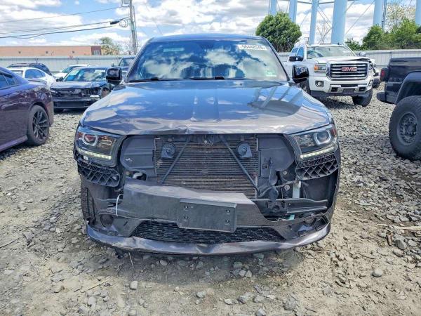 Grey Dodge Durango 2017 in Siauliai, with an engine capacity of 5.65 L and mileage of 256 thousand km for 10900 €, photo 3 on AUTOMOTO.COM.LV