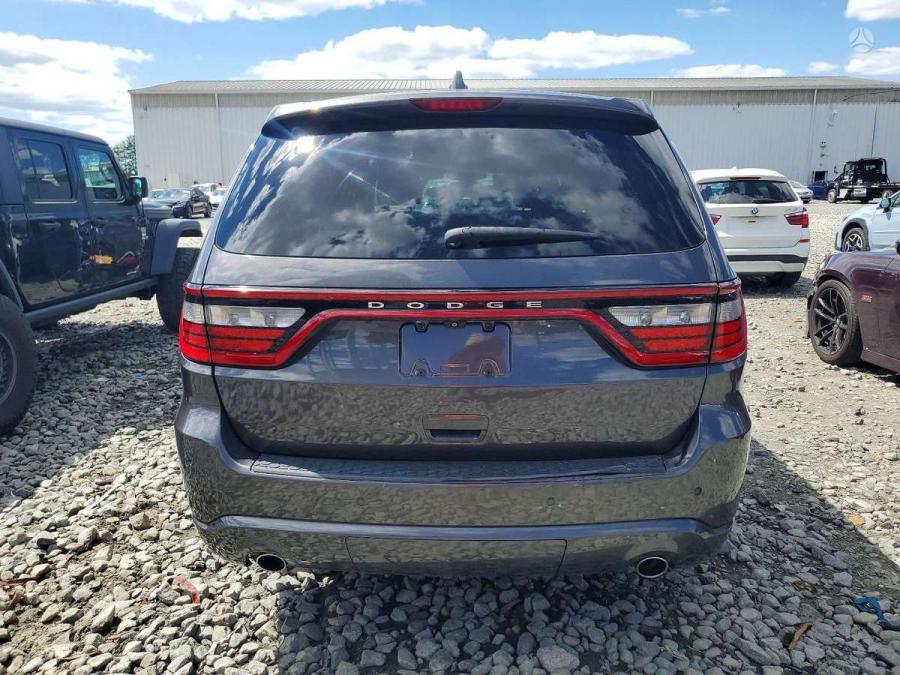 Grey Dodge Durango 2017 in Siauliai, with an engine capacity of 5.65 L and mileage of 256 thousand km for 10900 €, photo 6 on AUTOMOTO.COM.LV