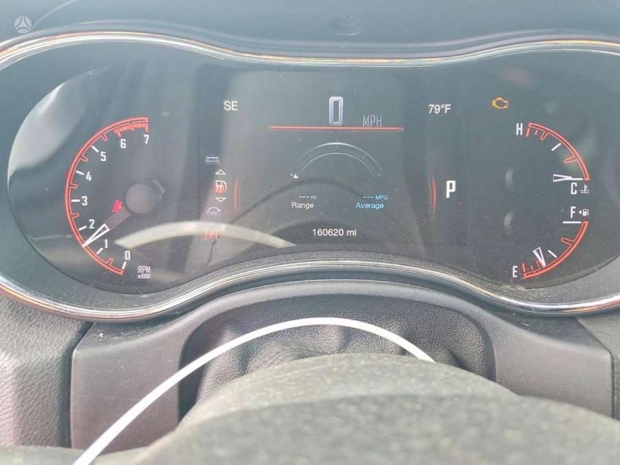 Grey Dodge Durango 2017 in Siauliai, with an engine capacity of 5.65 L and mileage of 256 thousand km for 10900 €, photo 10 on AUTOMOTO.COM.LV