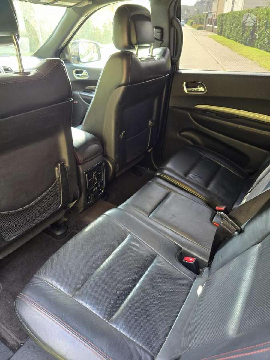Grey Dodge Durango 2017 in Klaipeda, with an engine capacity of 5.65 L and mileage of 279 thousand km for 15300 €, photo 10 on AUTOMOTO.COM.LV