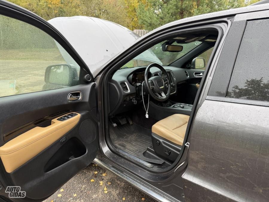 Grey Dodge Durango 2017 in Kaunas, with an engine capacity of 3.60 L and mileage of 155 thousand km for 9550 €, photo 13 on AUTOMOTO.COM.LV