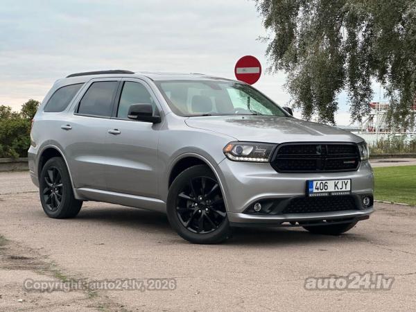 Pelēks Dodge Durango 2018 Tallina, ar dzinēja tilpumu 3.60 L un nobraukumu 155 tūkst. km par 25300 €, foto 4 vietnē AUTOMOTO.COM.LV