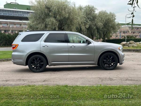 Pelēks Dodge Durango 2018 Tallina, ar dzinēja tilpumu 3.60 L un nobraukumu 155 tūkst. km par 25300 €, foto 5 vietnē AUTOMOTO.COM.LV