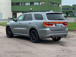 Grey Dodge Durango 2018 in Tallinn, with an engine capacity of 3.60 L and mileage of 155 thousand km for 25300 €, photo 8 on AUTOMOTO.COM.LV
