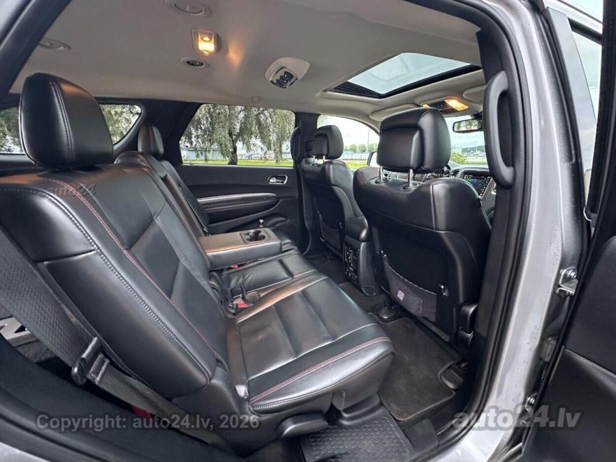 Grey Dodge Durango 2018 in Tallinn, with an engine capacity of 3.60 L and mileage of 155 thousand km for 25300 €, photo 16 on AUTOMOTO.COM.LV