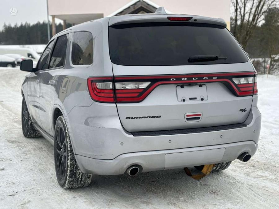 Grey Dodge Durango 2018 in Ukmerge, with an engine capacity of 5.65 L and mileage of 105 thousand km for 8500 €, photo 8 on AUTOMOTO.COM.LV