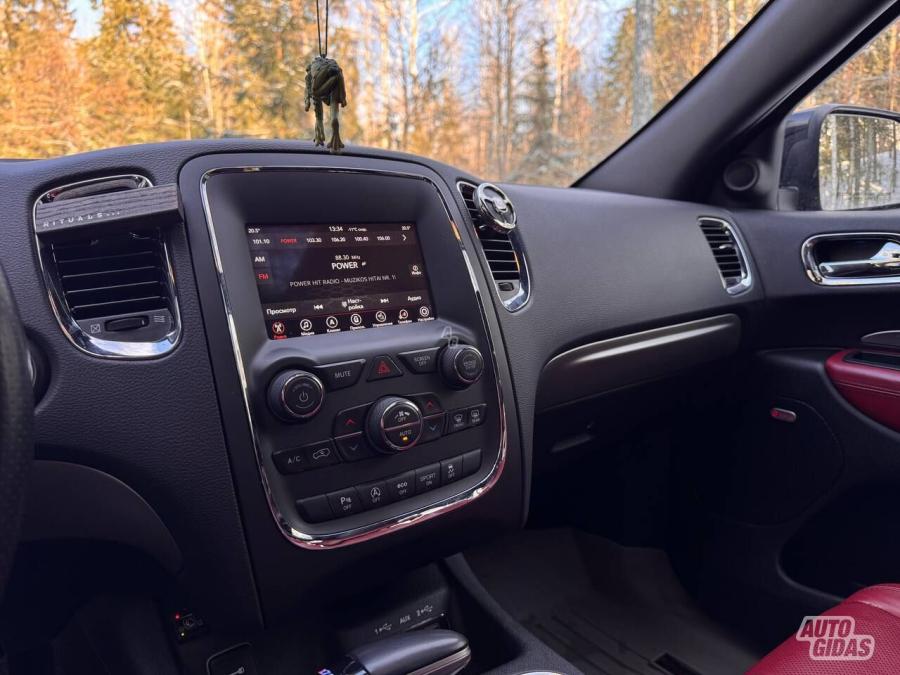 Grey Dodge Durango 2018 in Alytus, with an engine capacity of 3.60 L and mileage of 235 thousand km for 17750 €, photo 8 on AUTOMOTO.COM.LV