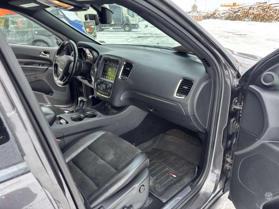 Pelēks Dodge Durango 2018 Kauņa, ar dzinēja tilpumu 3.60 L un nobraukumu 227 tūkst. km par 19250 €, foto 35 vietnē AUTOMOTO.COM.LV