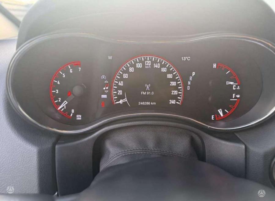 Grey Dodge Durango 2018 in Kaunas, with an engine capacity of 3.60 L and mileage of 248 thousand km for 11900 €, photo 12 on AUTOMOTO.COM.LV