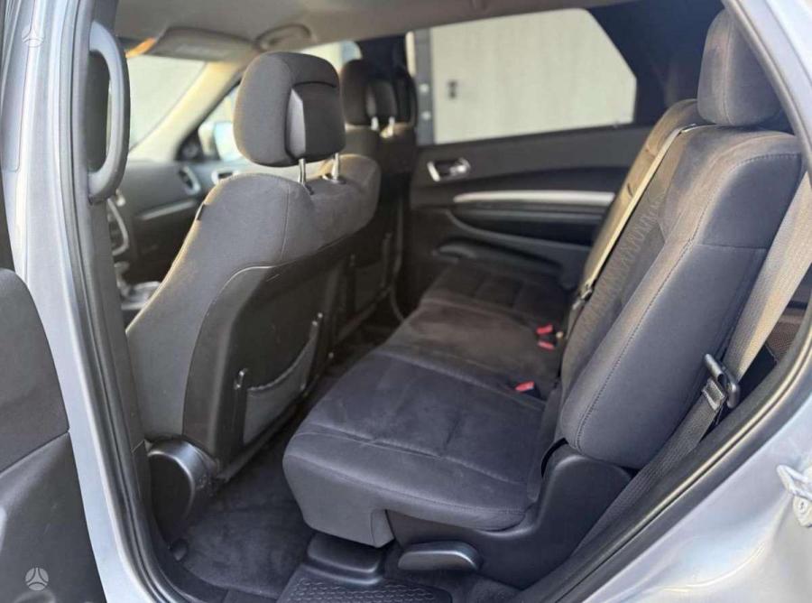 Grey Dodge Durango 2018 in Kaunas, with an engine capacity of 3.60 L and mileage of 248 thousand km for 11900 €, photo 15 on AUTOMOTO.COM.LV