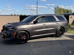 Grey Dodge Durango 2018 in Siauliai, with an engine capacity of 3.60 L and mileage of 179 thousand km for 15500 €, photo 3 on AUTOMOTO.COM.LV