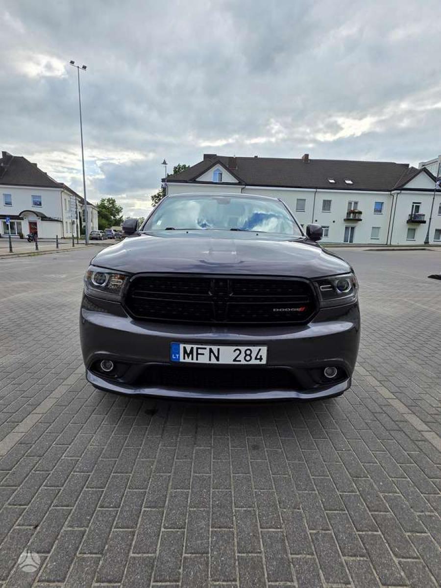 Grey Dodge Durango 2018 in Telschi, with an engine capacity of 3.60 L and mileage of 143 thousand km for 17800 €, photo 4 on AUTOMOTO.COM.LV