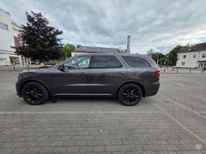 Grey Dodge Durango 2018 in Telschi, with an engine capacity of 3.60 L and mileage of 143 thousand km for 17800 €, photo 8 on AUTOMOTO.COM.LV