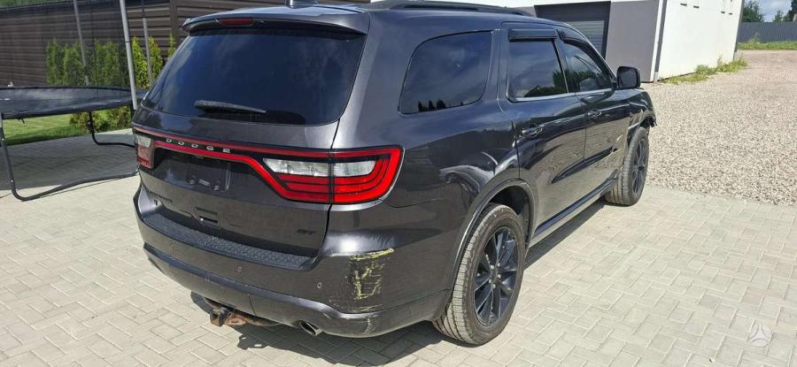 Grey Dodge Durango 2018 in Vilnius, with an engine capacity of 3.60 L and mileage of 264 thousand km for 10900 €, photo 5 on AUTOMOTO.COM.LV