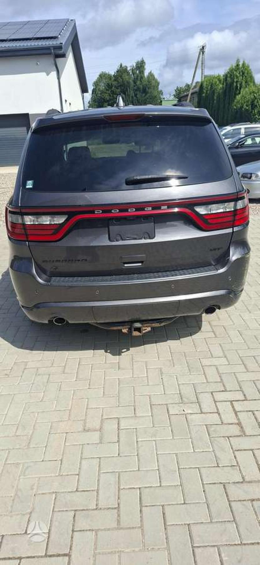 Grey Dodge Durango 2018 in Vilnius, with an engine capacity of 3.60 L and mileage of 264 thousand km for 10900 €, photo 6 on AUTOMOTO.COM.LV