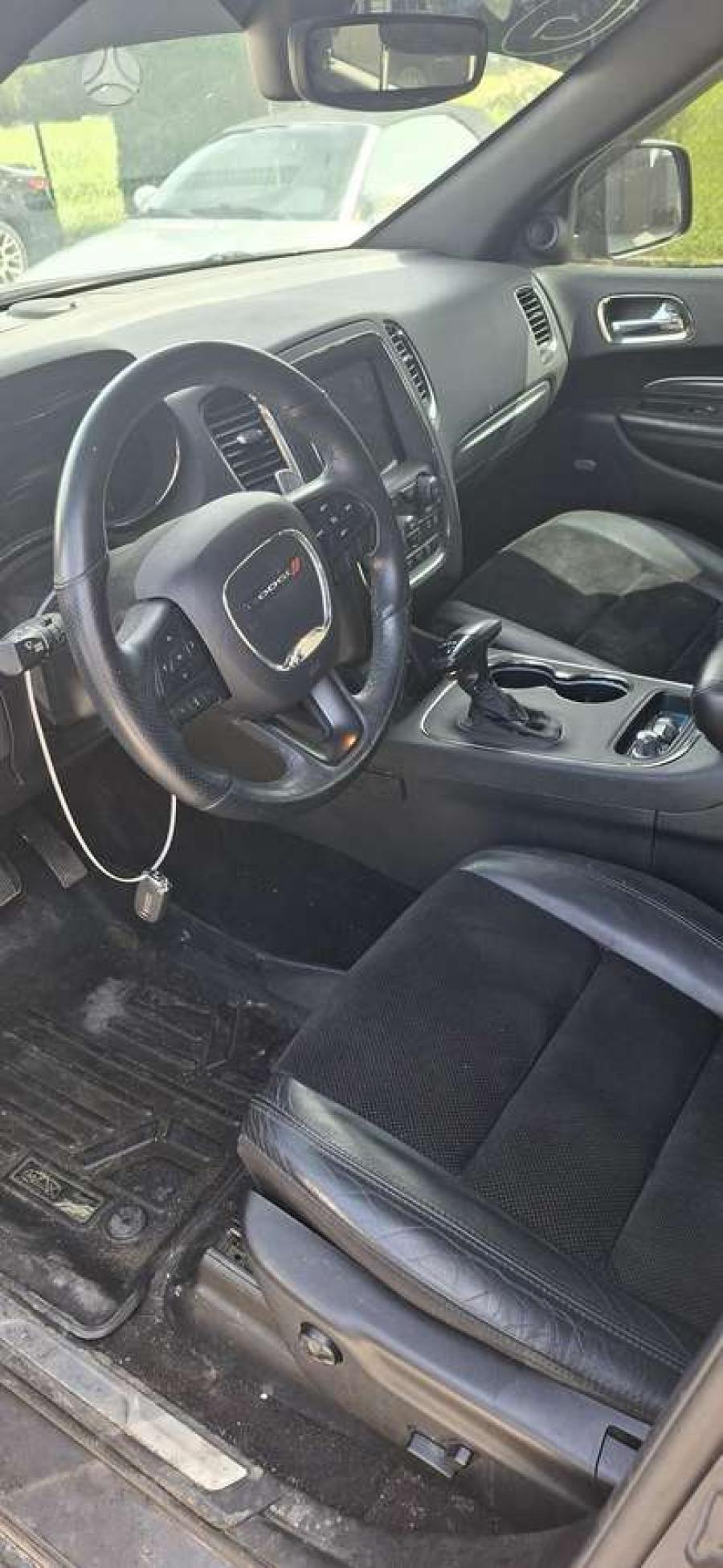 Grey Dodge Durango 2018 in Vilnius, with an engine capacity of 3.60 L and mileage of 264 thousand km for 10900 €, photo 12 on AUTOMOTO.COM.LV