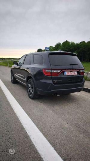 Pelēks Dodge Durango 2018 Klaipėda, ar dzinēja tilpumu 3.60 L un nobraukumu 188 tūkst. km par 17300 €, foto 5 vietnē AUTOMOTO.COM.LV