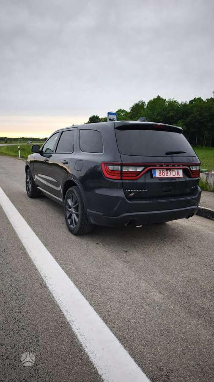 Pelēks Dodge Durango 2018 Klaipėda, ar dzinēja tilpumu 3.60 L un nobraukumu 188 tūkst. km par 17300 €, foto 5 vietnē AUTOMOTO.COM.LV